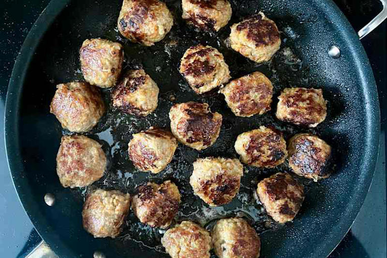 I never bake or pan-fry meatballs - I swear by this life-changing trick ...
