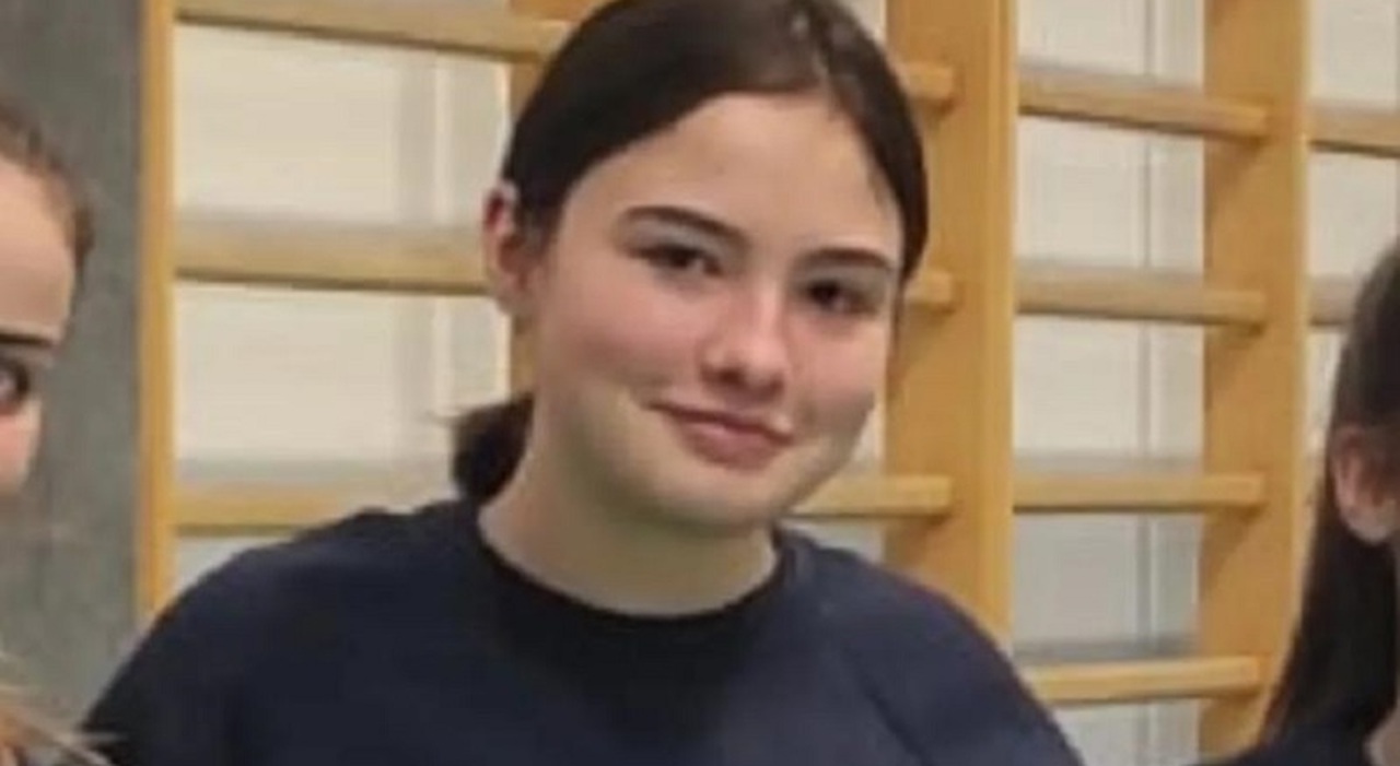 Lorenza Bridi muore a 19 anni dopo l'incidente in scooter contro un ...