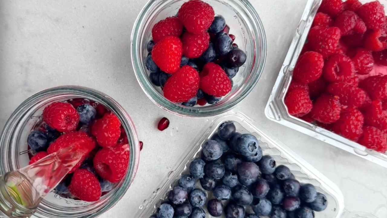 3 pomegranate snacks | Sweet-tart bites for any time