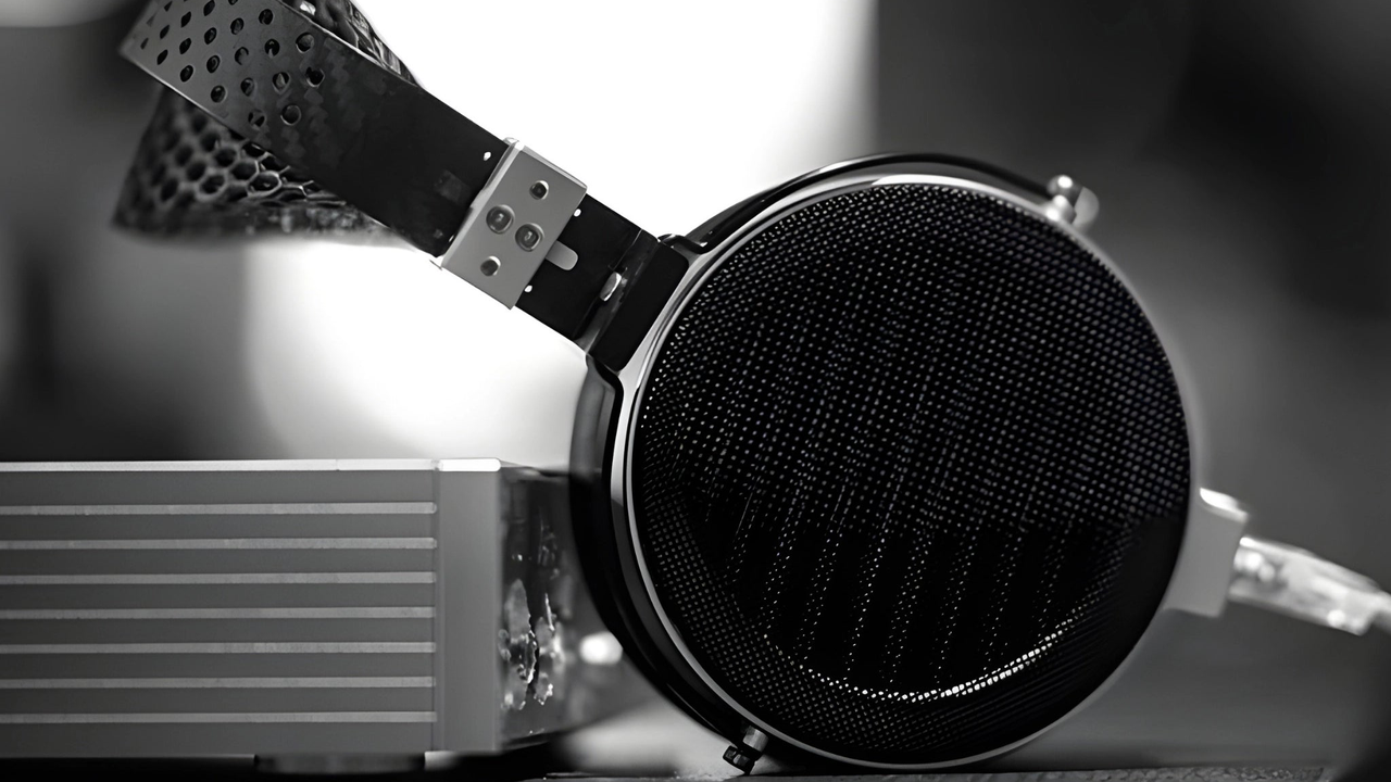 These new planar headphones have genius new driver and headband designs