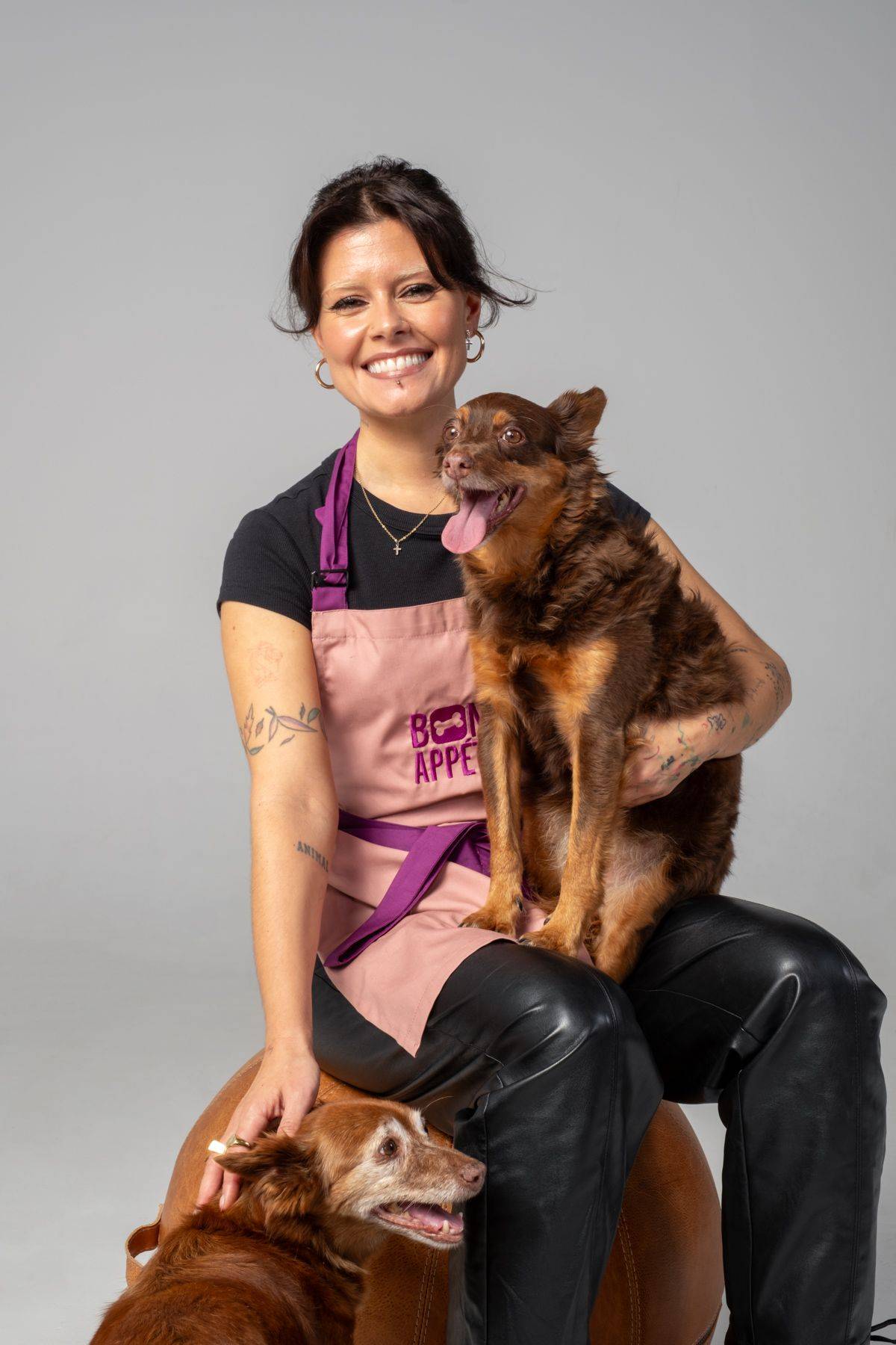 Foram encontradas no lixo - A emocionante história das cadelas de ...