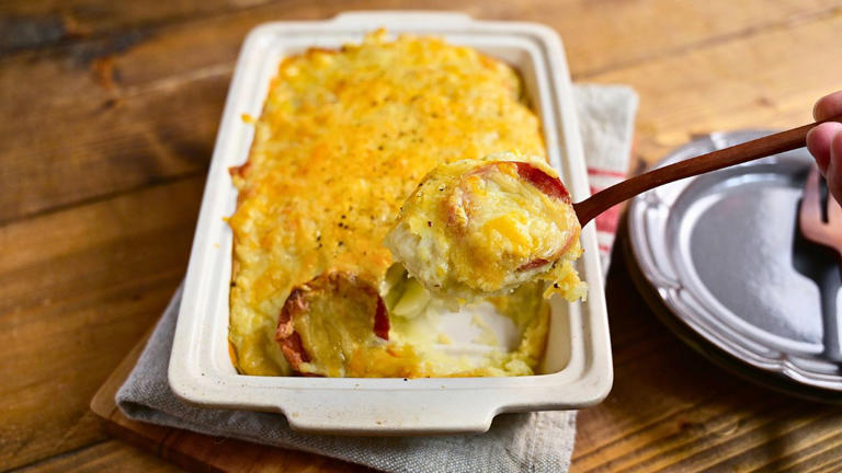 I hate the smell and texture of eggs. She forced me to eat her ...