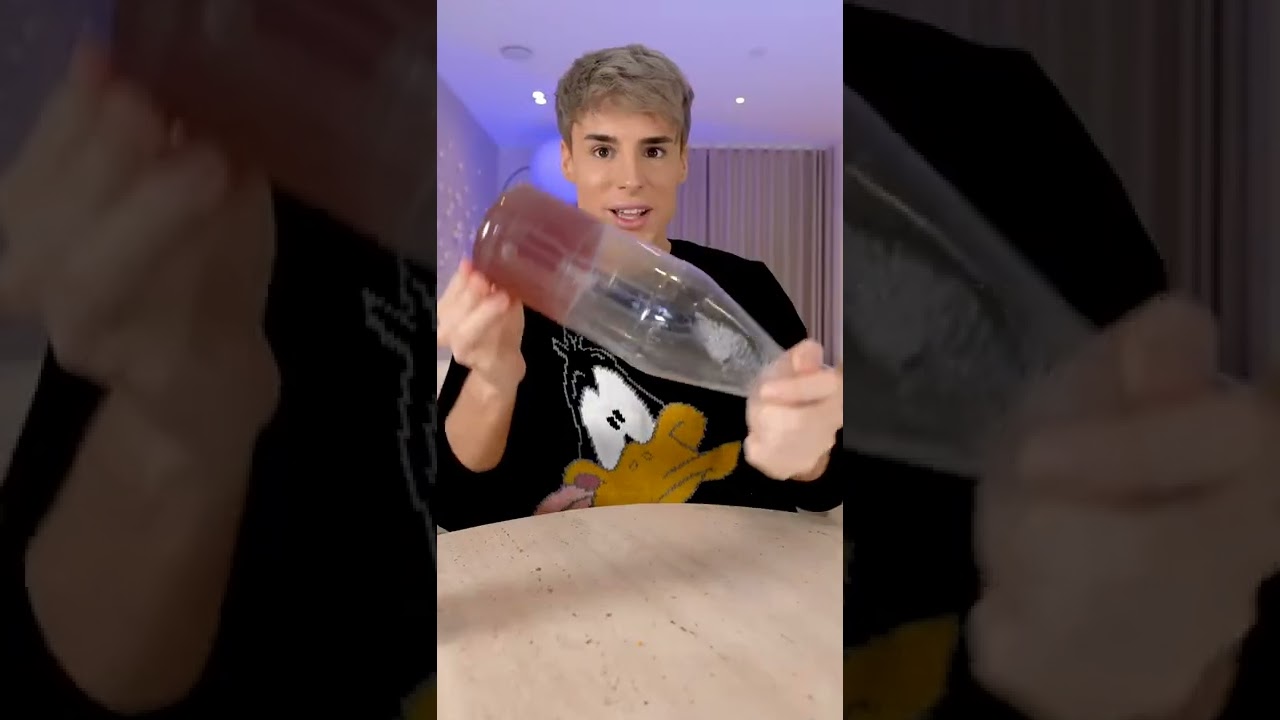 Making bubble tea using grape peels at home