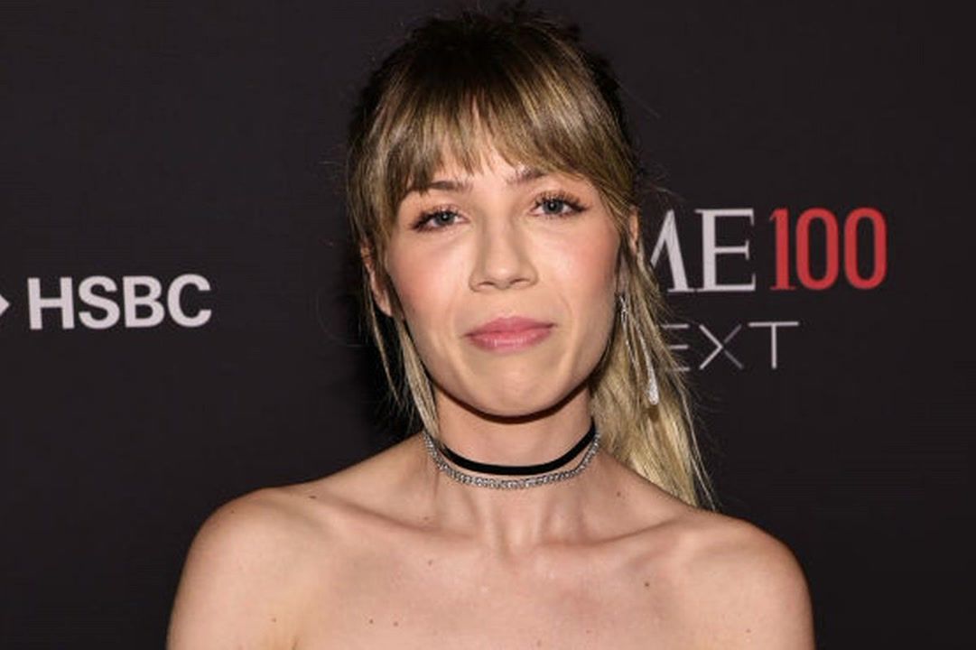Jennette McCurdy shares warning about dating older men