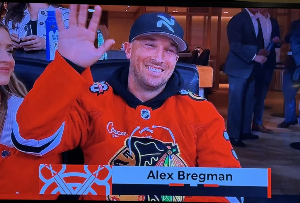 Chicago: Alex Bregman went to the Blackhawks game last night