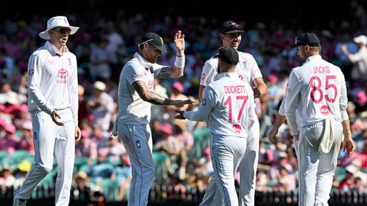 Sunil Gavaskar brutally trolls England, labels them as 'paper tigers ...