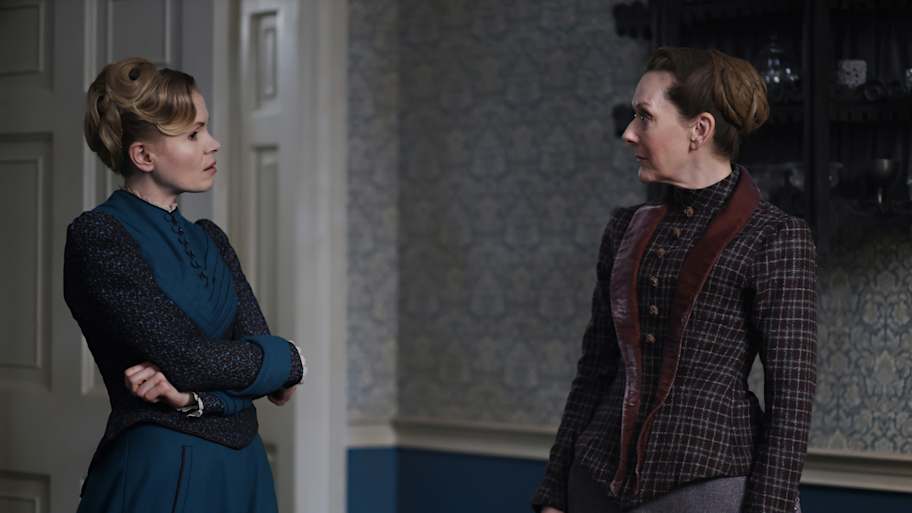 Can Eliza and Blake make their relationship work on Miss Scarlet season 6?