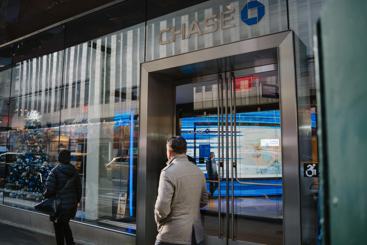 JPMorgan profit falls on investment-banking miss, Apple Card charge