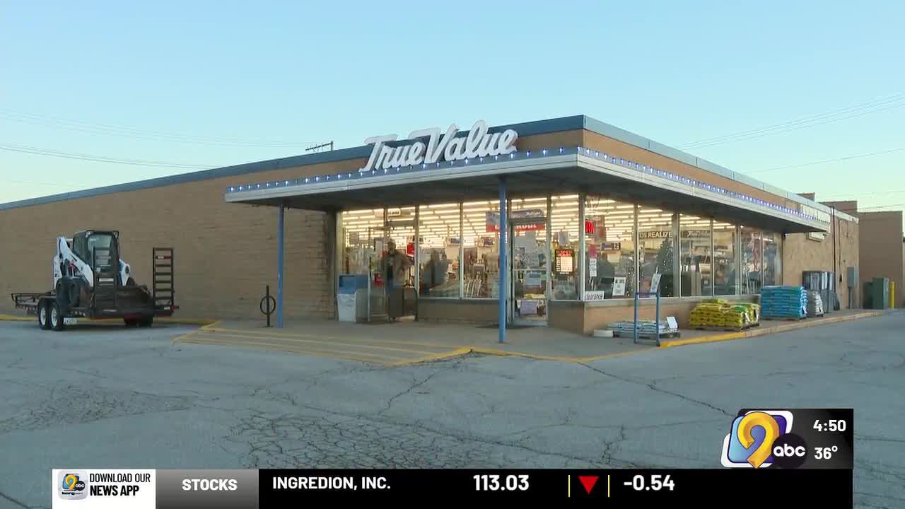Historic Indianola store closing its doors