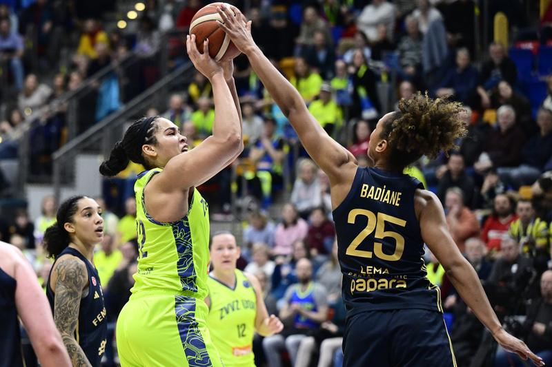 Basketbalistky USK Praha hostí v Eurolize Carolo, pomůže jim už Jonesová