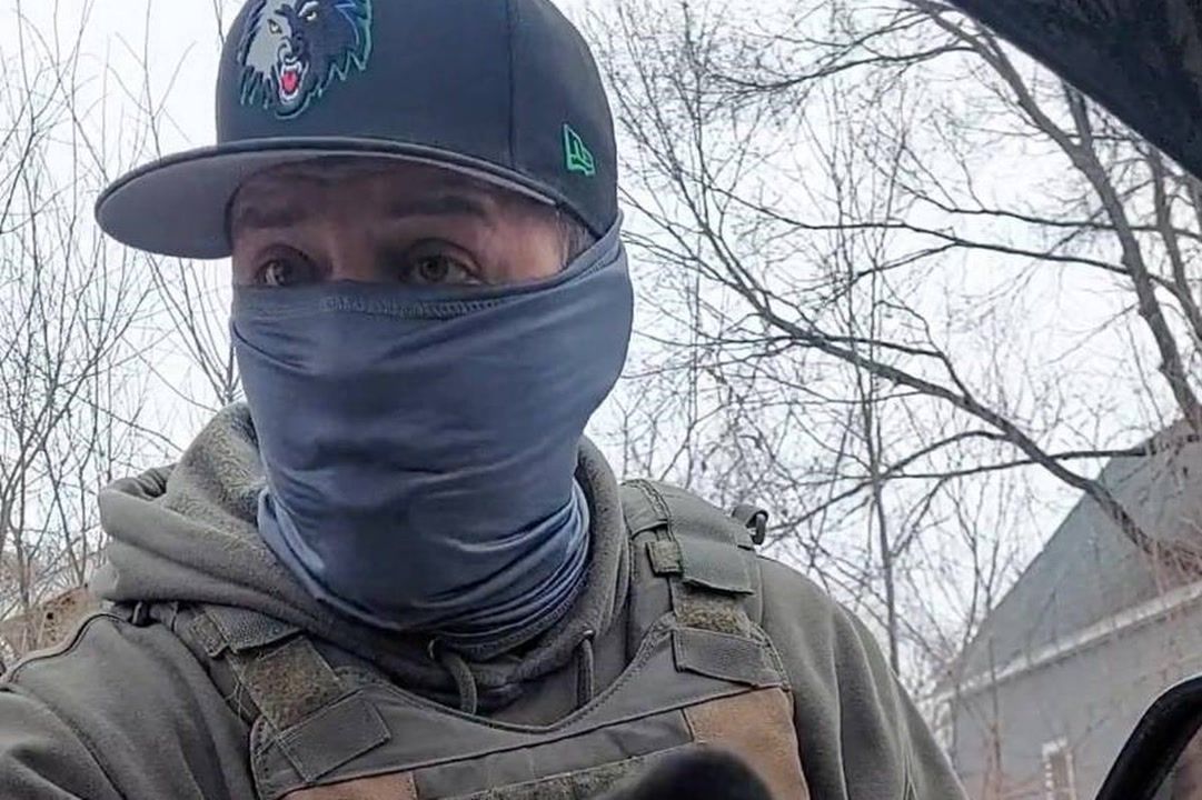 ICE agents face backlash after Minneapolis shooting video