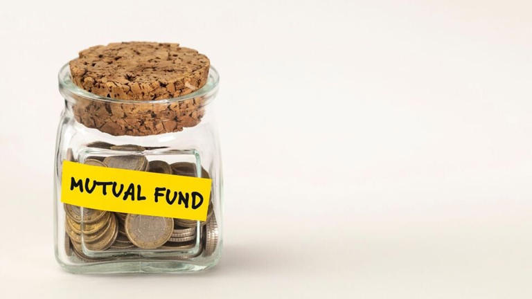 Thematic funds disappointed investors in 2025: Should you bet on them ...