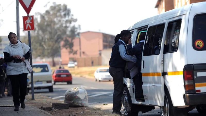 Gauteng traffic police warns of zero tolerance on scholar transport ...