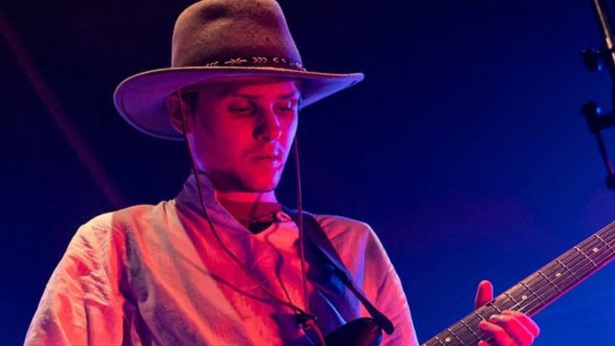 Muere fundador de la banda Black Midi por grave problema de salud mental