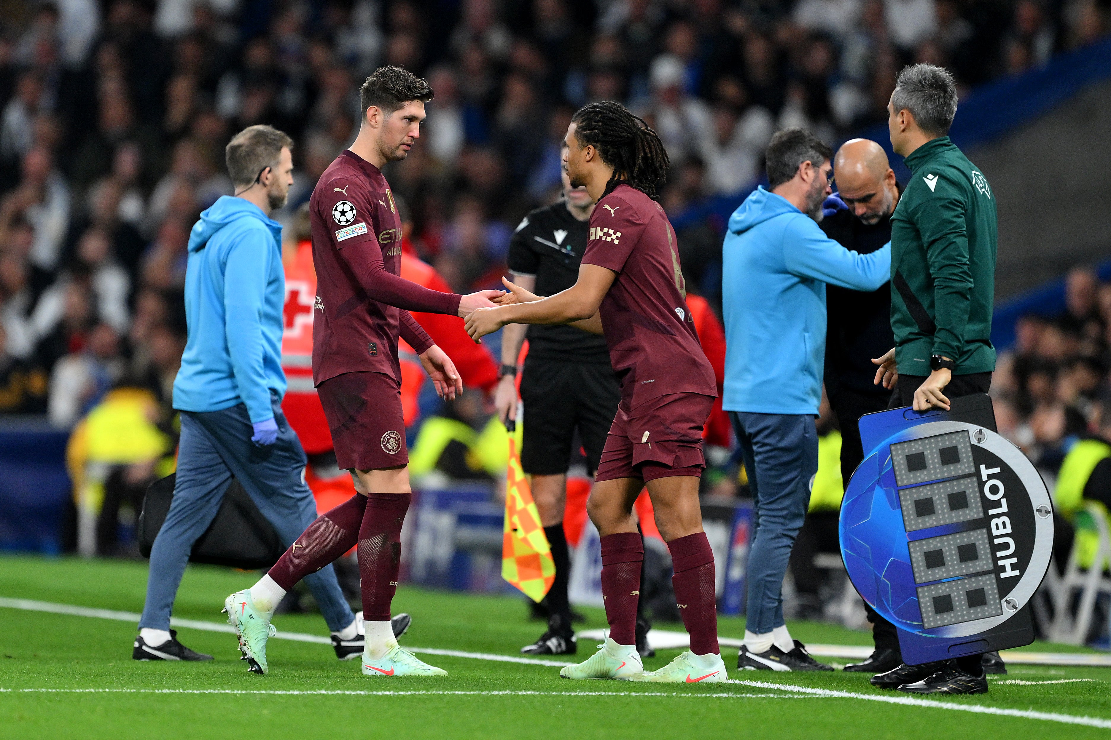 Transfer news live: Arsenal into Vini Jr race, Man Utd to appoint boss