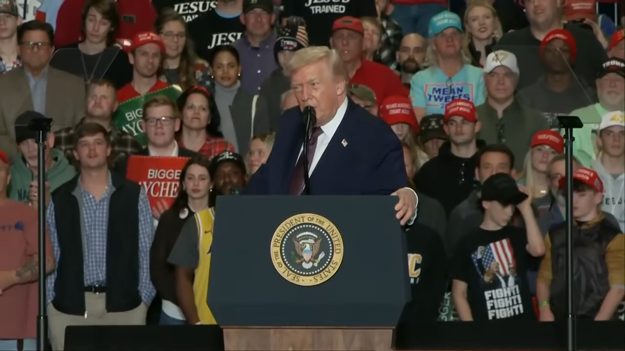 'I wouldn't wanna go home to her': Trump goes out of his way to insult ...