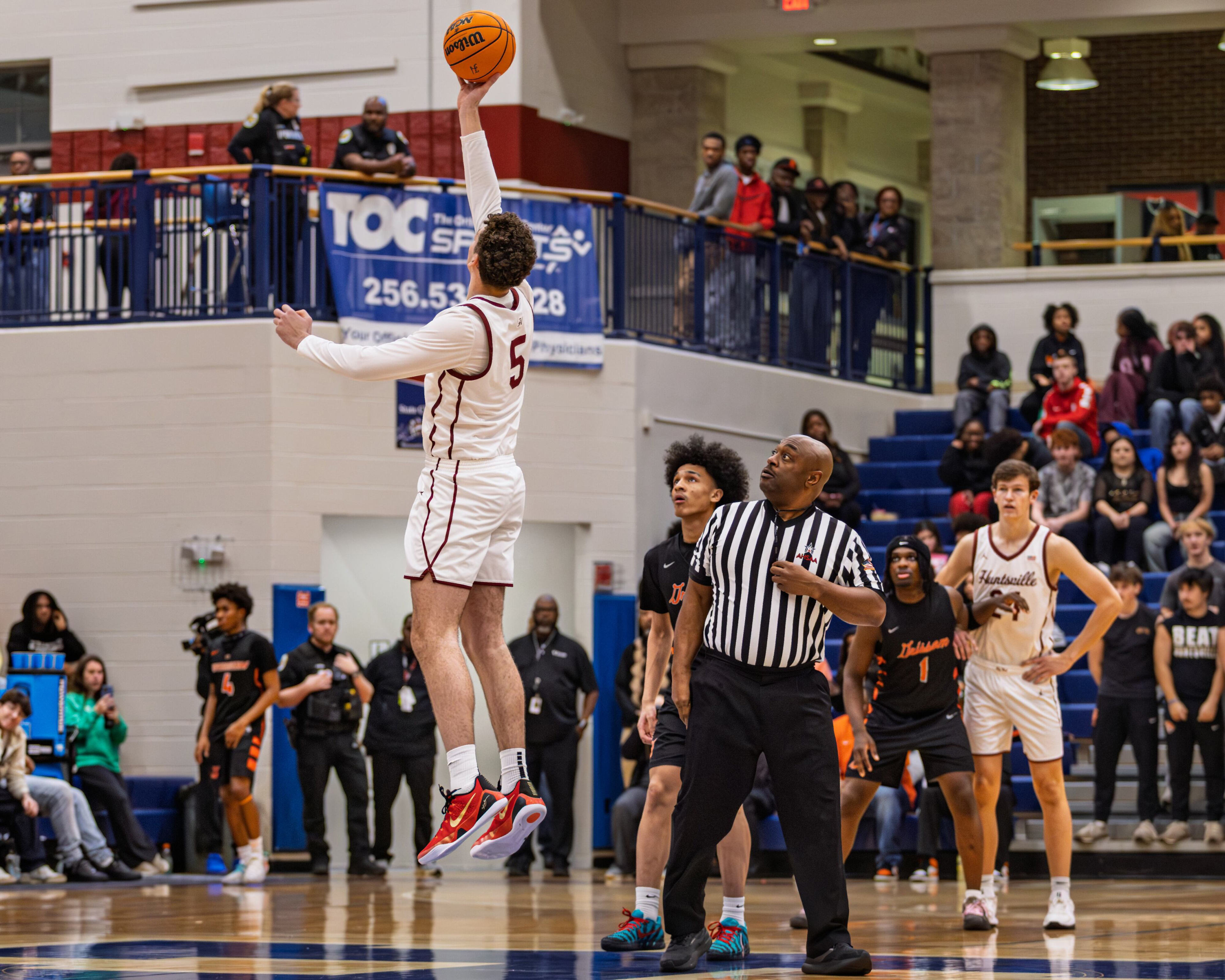 Power 10 boys basketball: Unbeaten squad leads the pack in first ...