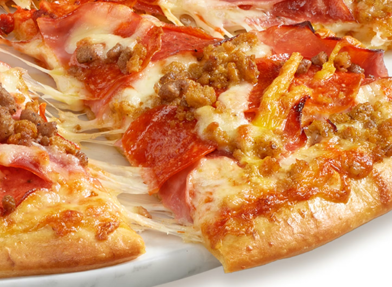 7 best meat lover's pizzas at chain restaurants, according to diners