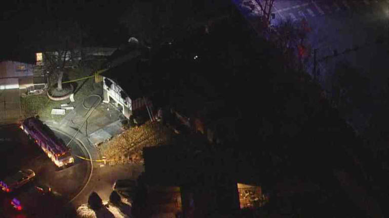 2 killed in overnight Westminster house fire
