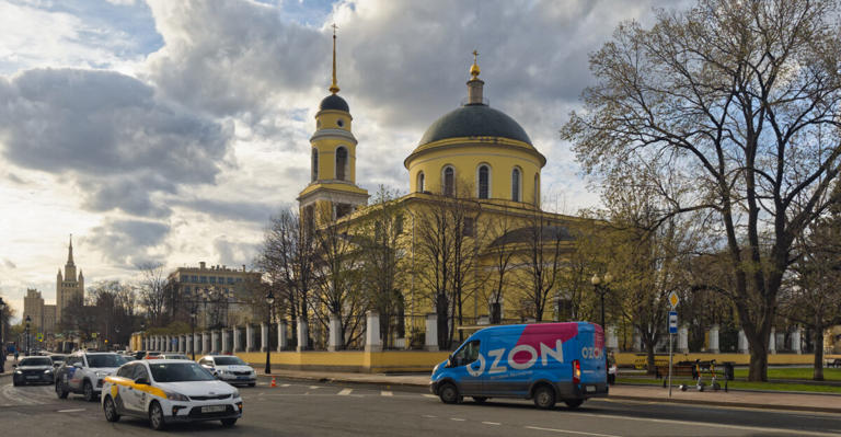 3 top commanders hit in Moscow car bomb attacks as Kremlin security fails