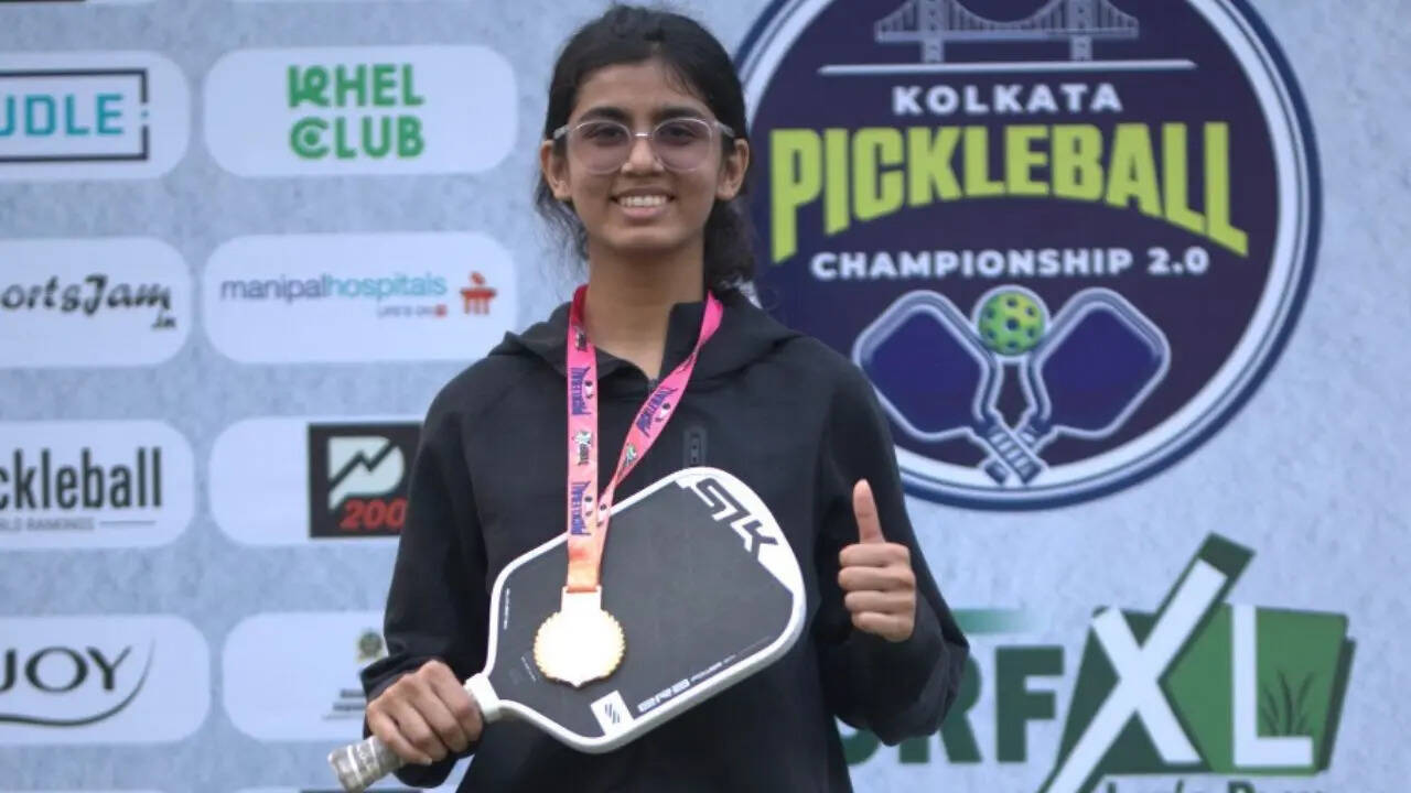 Kolkata Pickleball Championship: Shristi Bajaj vs Devanshi beginners ...