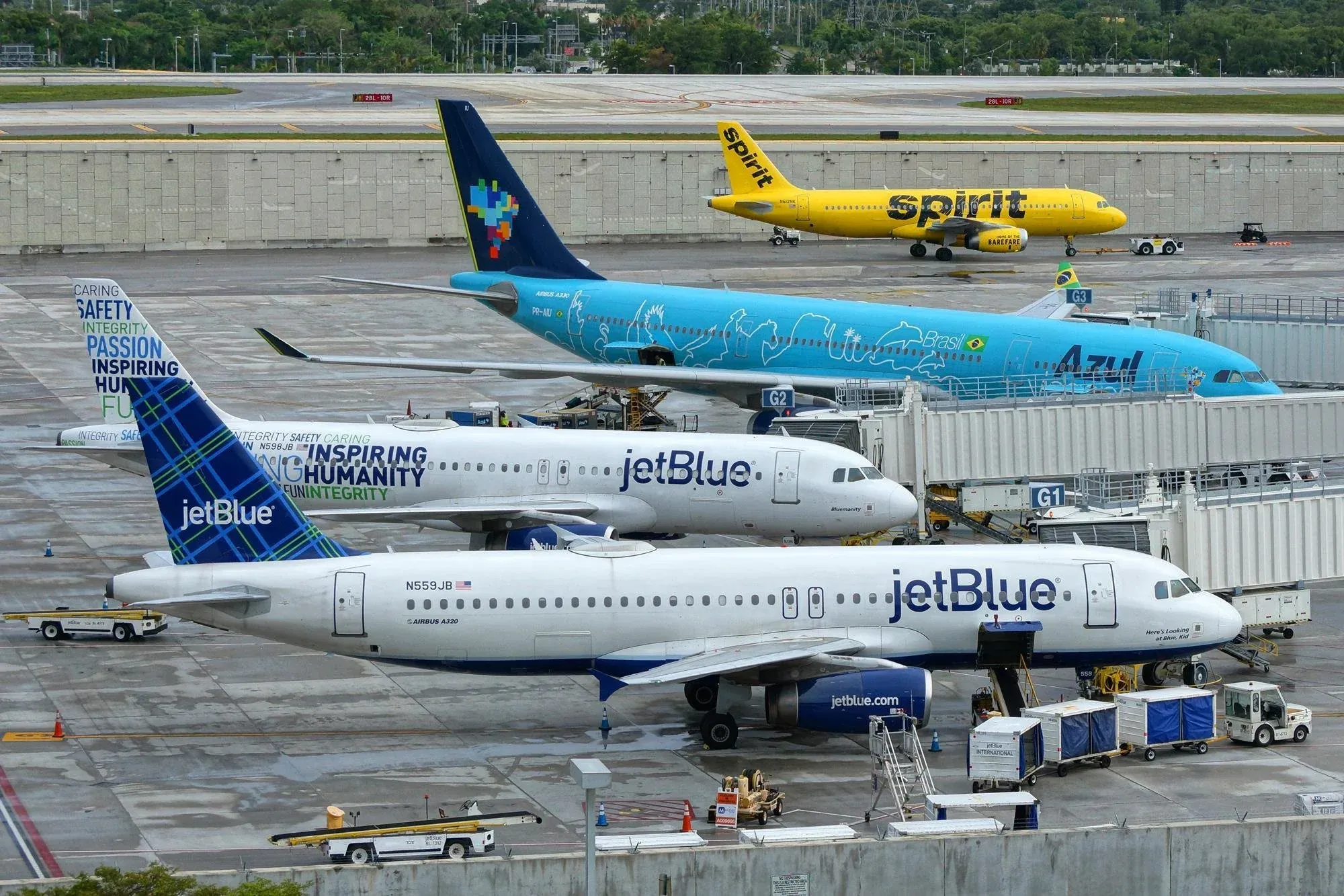 Traveler Say a JetBlue Flight Took Off After They Were Told It Was ...