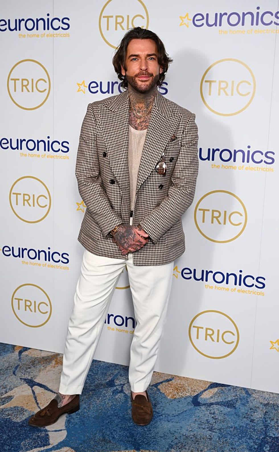 Pete Wicks shocks fans with terrifying fall that left him unconscious