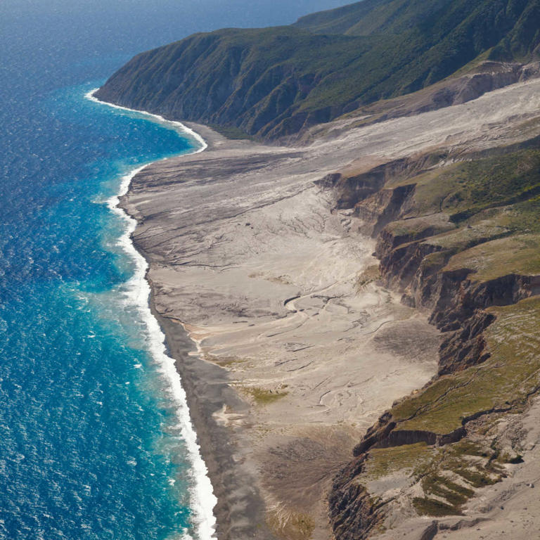 7 of the safest Caribbean islands to visit this summer according to US ...