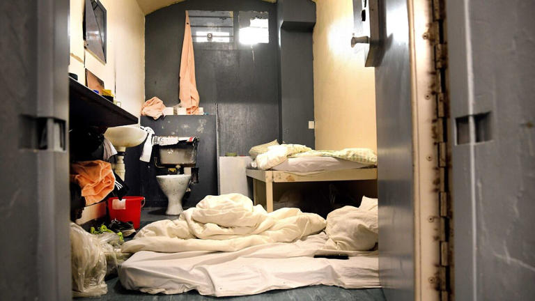 Overcrowding adding to issues of 'cold cells, broken toilets and ...