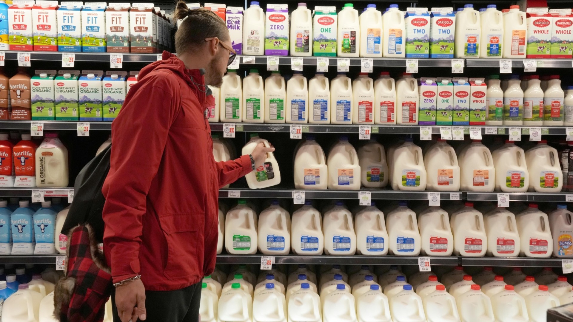 Inflation in December rose by 0.3%, up 2.7% from a year ago