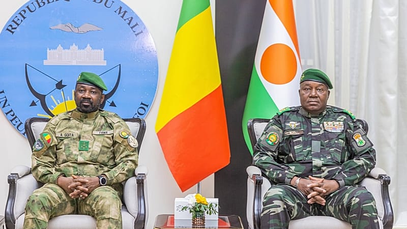 Niger revokes licenses of truckers refusing to deliver fuel to Mali