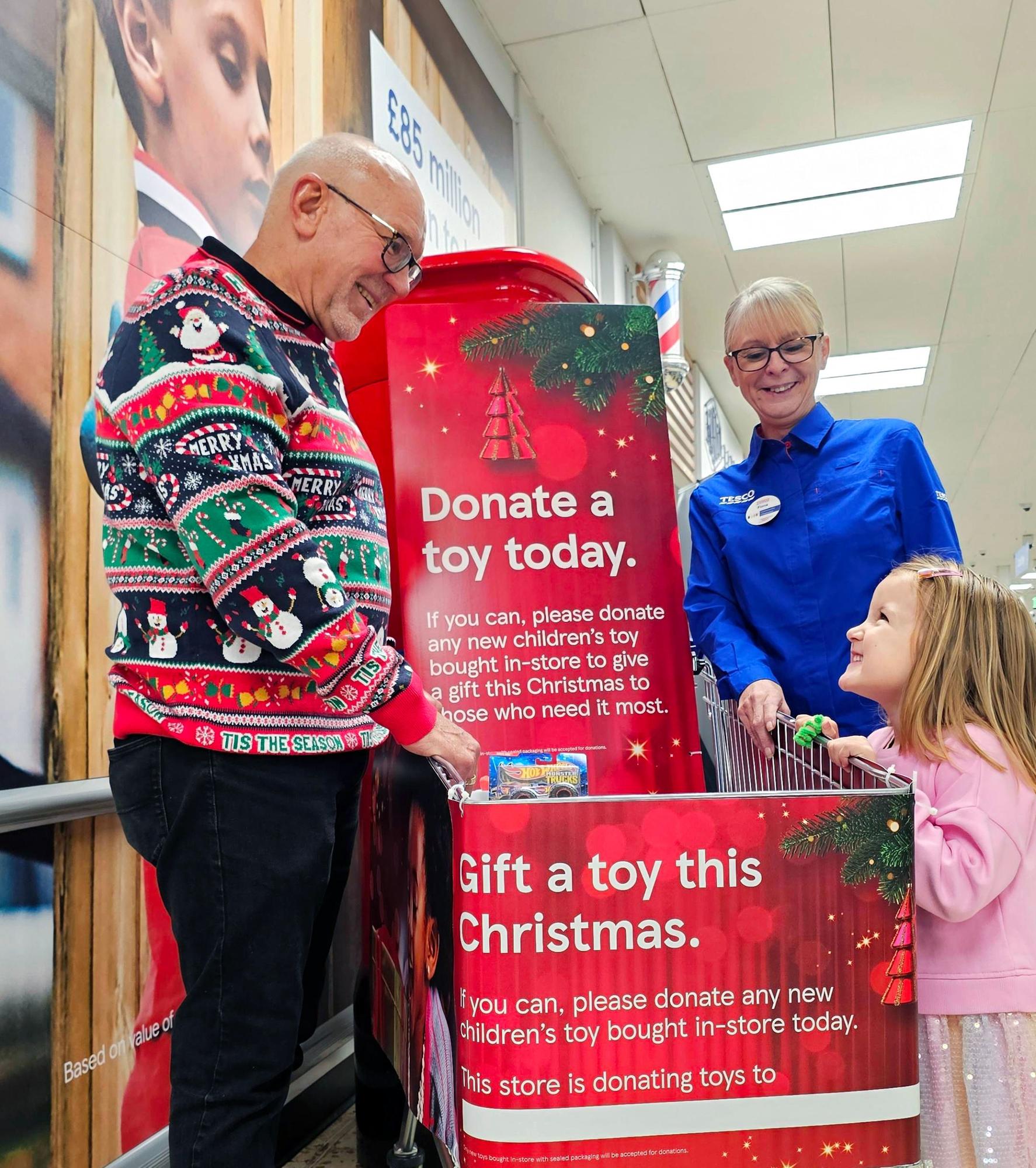 Bo’ness Tesco customers donate over 100 gifts during Christmas