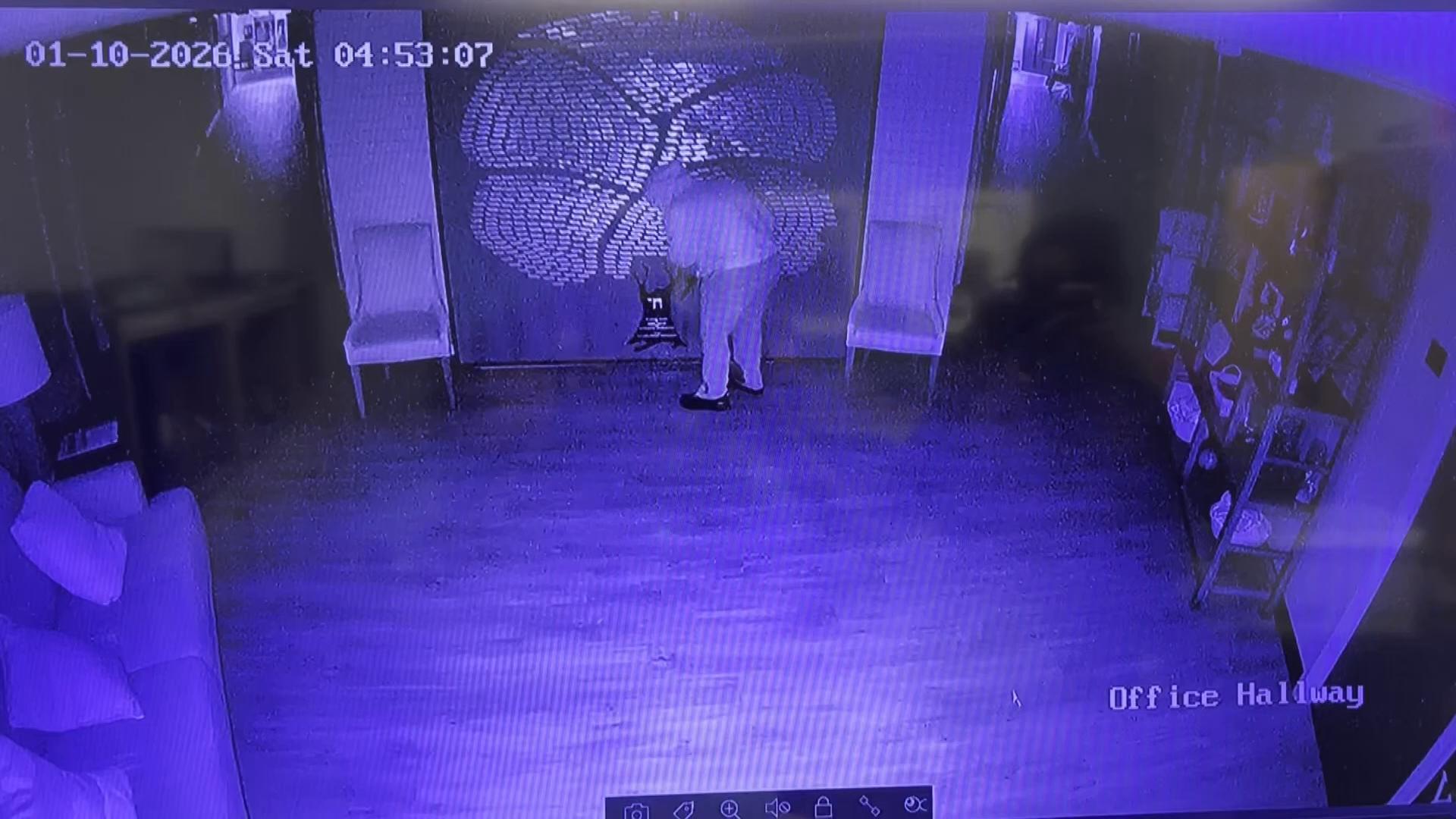 Security camera video shows arson suspect in targeted Mississippi synagogue