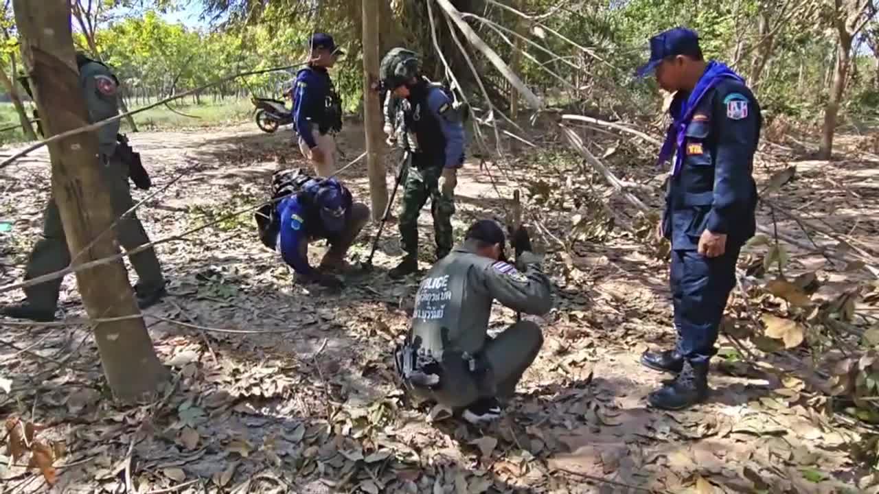 Bomb disposal team finds 160 rockets in fields along Thai-Cambodian border