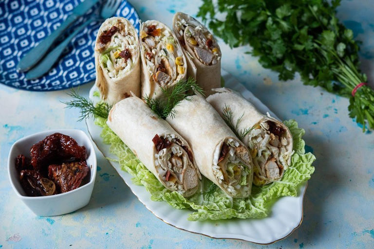 Wrapy z kurczakiem – przekąska na karnawałową imprezę według szefa kuchni