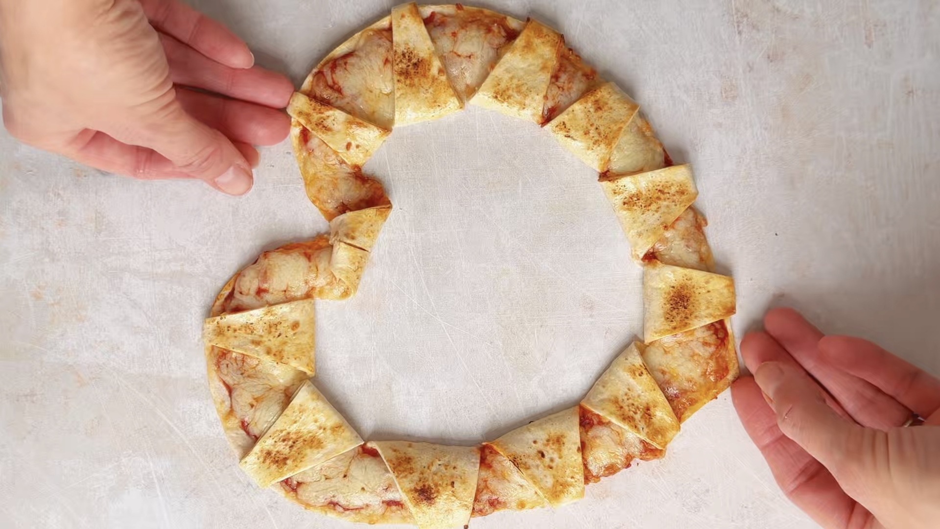 Grinalda de coração para pizza