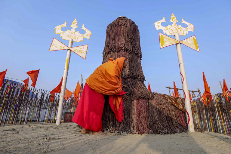 Magh Mela: Preparations in place for Makar Sankranti dip at Sangam ...