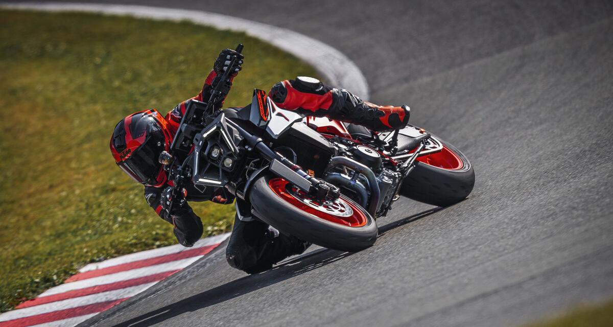 Du 125 au 1390, la gamme KTM Duke est prête à ravir les motards en 2026!