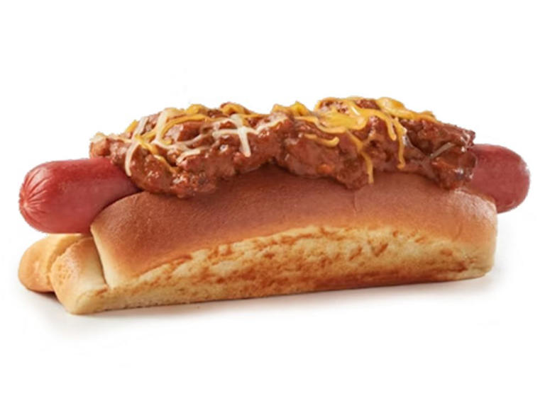 5 chain chili dogs fans say are packed with real beef