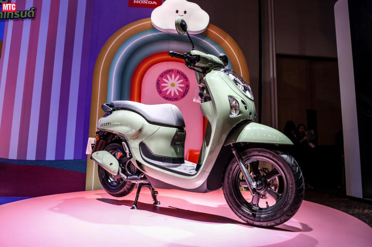 Honda Scoopy 2026 ra mắt: 9 màu mới, 3 phong cách, giá quy đổi ngang Lead