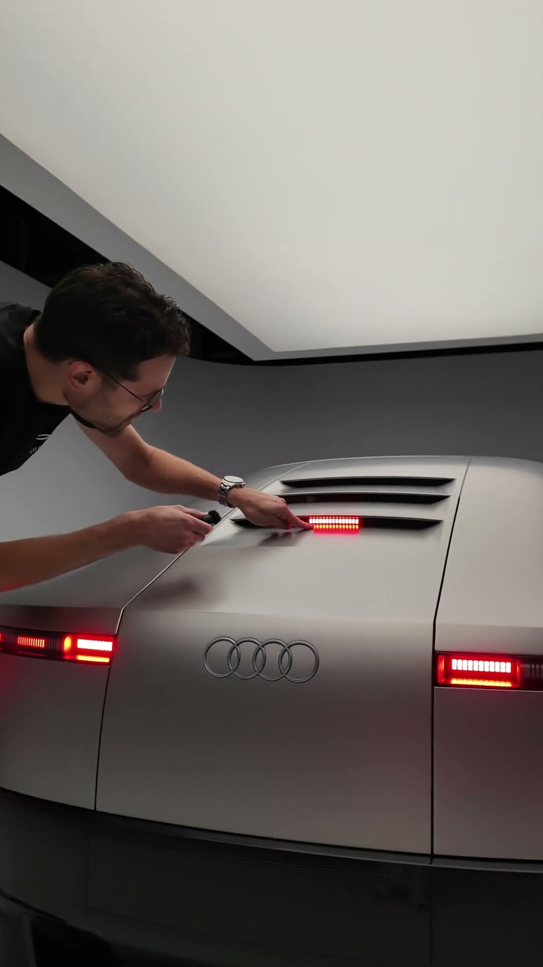 O som da pintura fosca no Audi Concept C