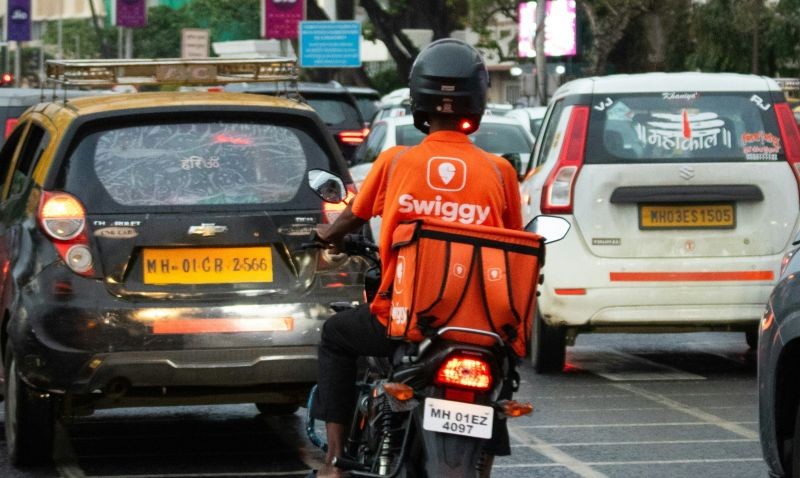 10-minute delivery dead! Govt crackdown forces Blinkit, Swiggy and ...