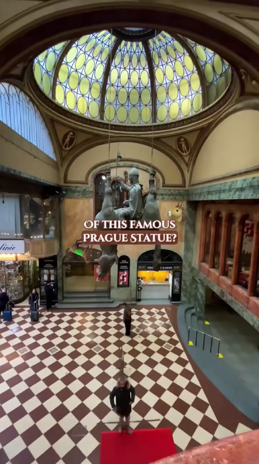 The secret spot for stunning photos of Saint Wenceslas in Prague