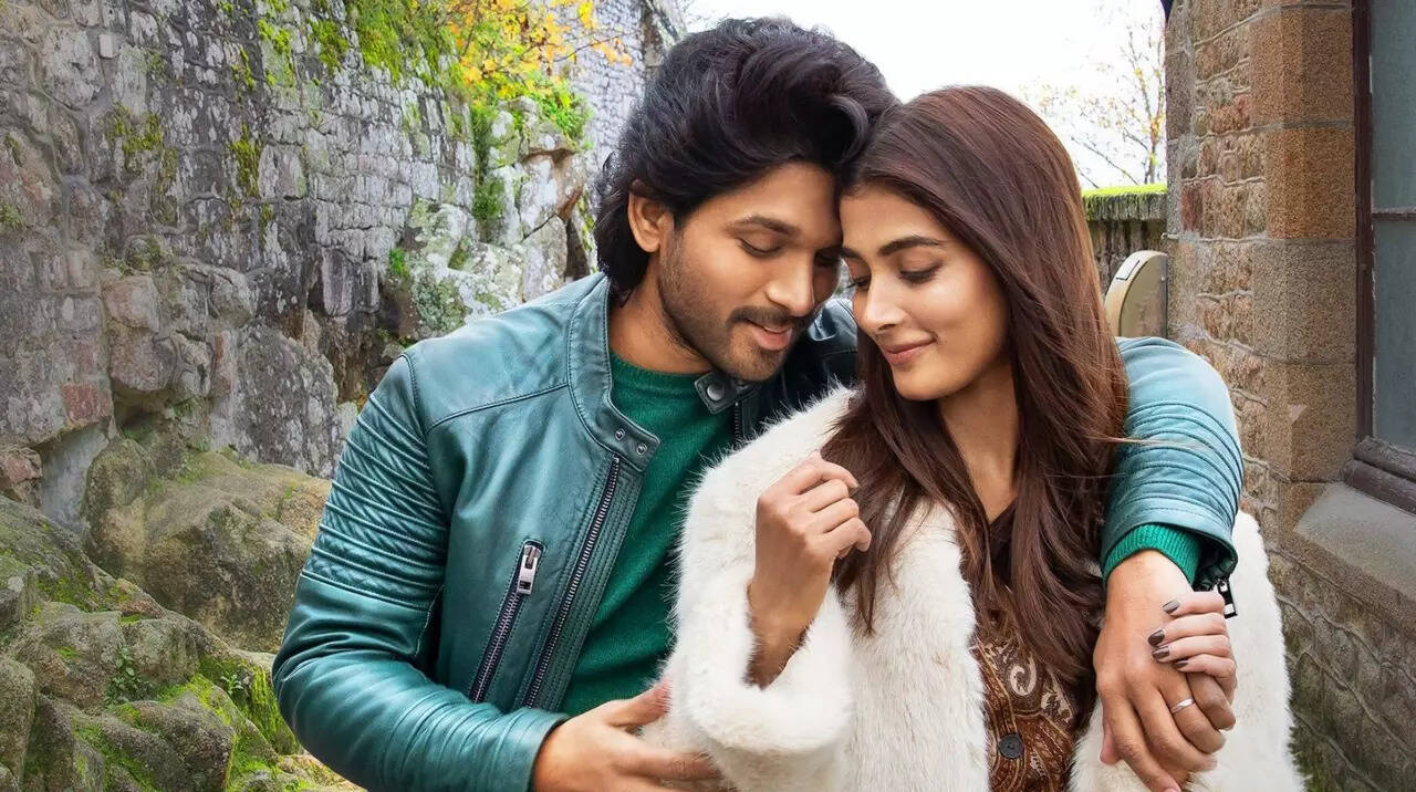 Pooja Hegde celebrates 6 years of Allu Arjun starrer 'Ala ...