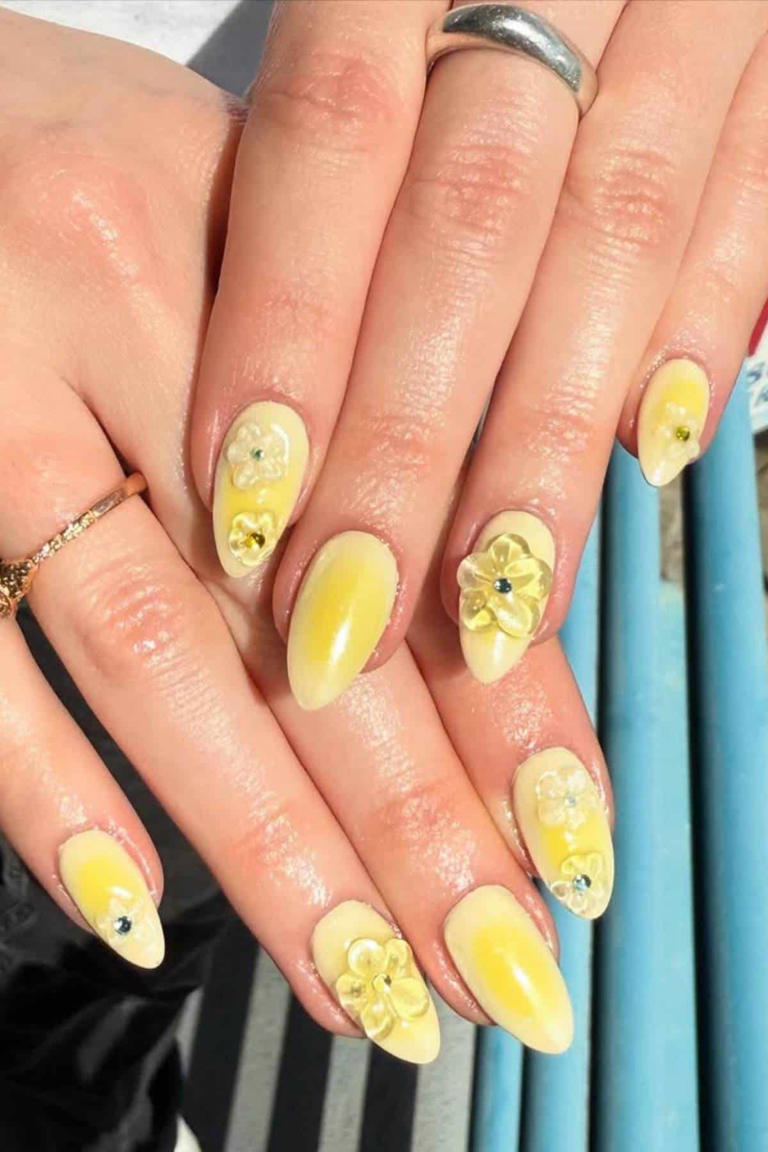 50 spring nail ideas with a soft seasonal touch