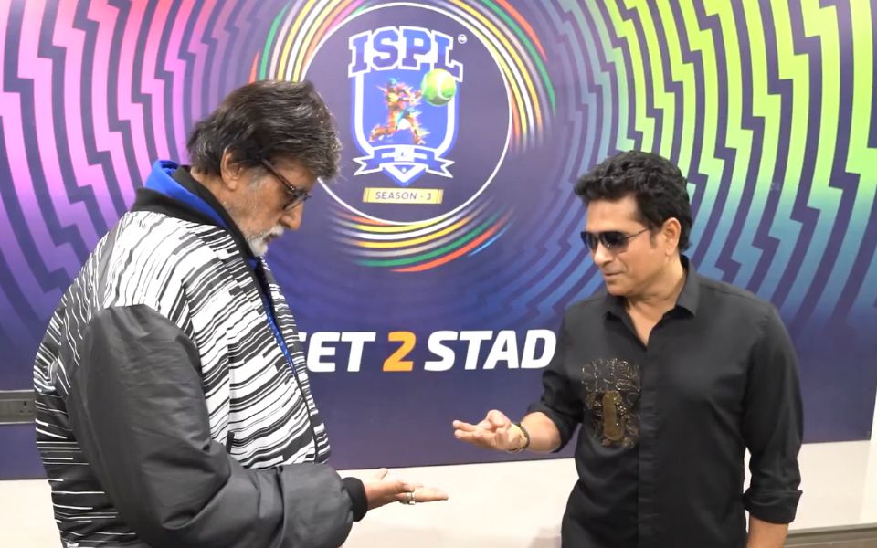 [Watch] Amitabh Bachchan plays finger cricket with Sachin Tendulkar ...