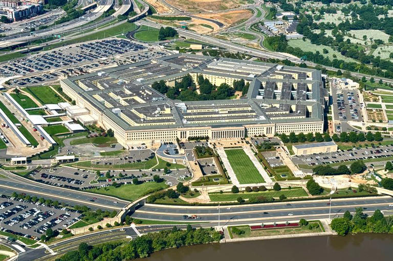 Pentagon 'tests mystery device' linked to Havana syndrome affecting ...