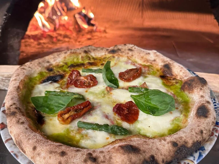 Agnolotti, Timorasso e pizza creativa. La locanda che racconta il ...