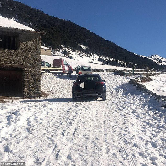 Tourists blindly follow their GPS and end up driving on a ski slope in ...