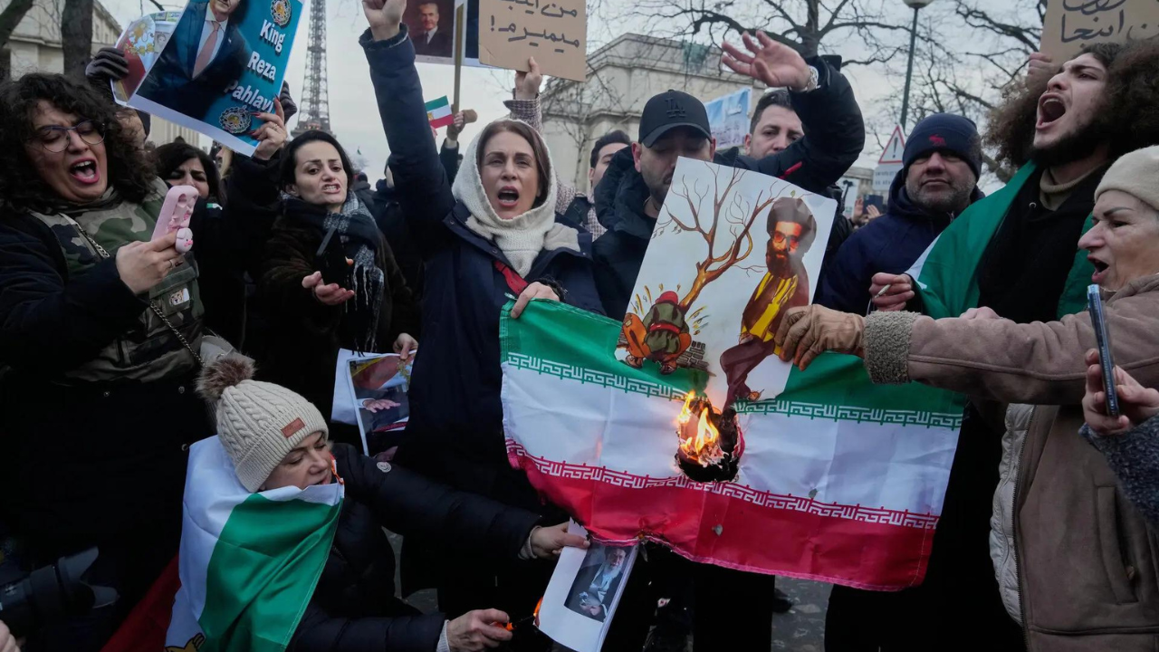 Iran unrest: About 2,000, including security personnel, killed; Tehran ...